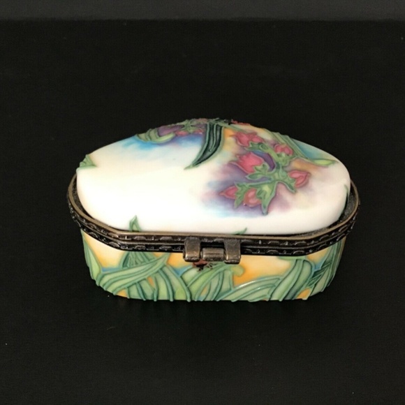 Benaya | Accents | Vintage Benaya Floral Design 22 Trinket Box | Poshmark
